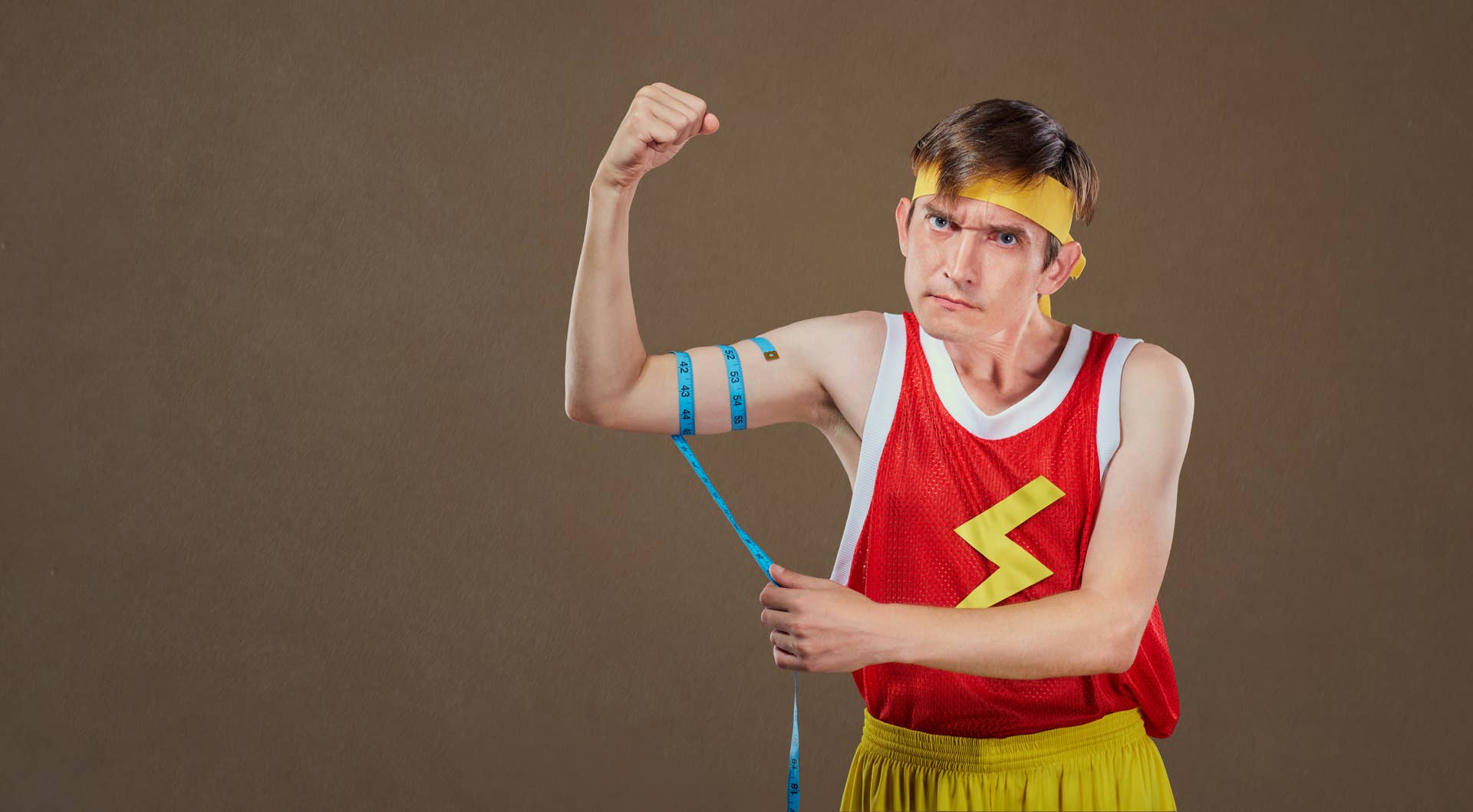 How Strong Should the Average Man Actually Be? - Men's Fitness