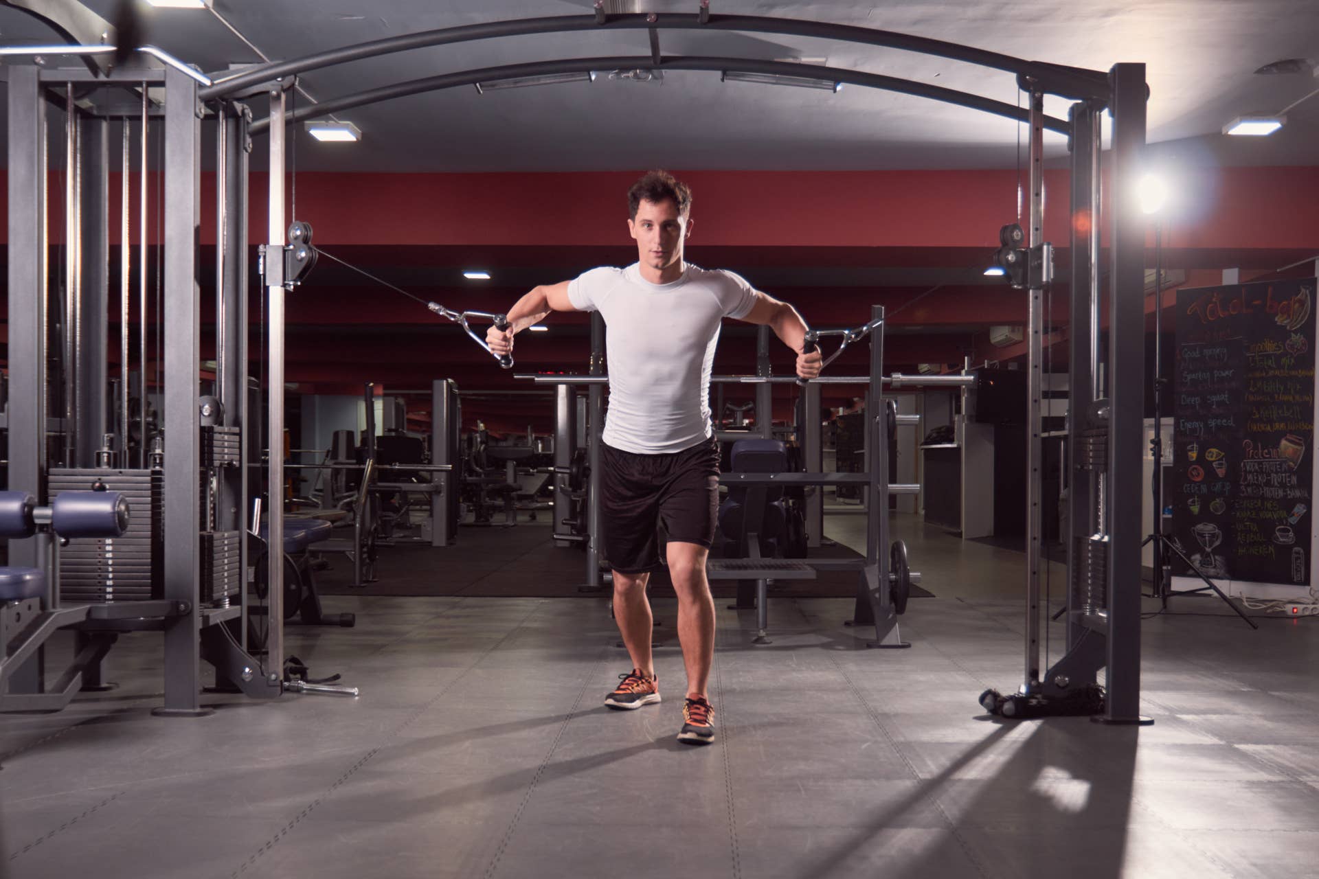 The Best Gym Machines for Building Muscle - Men's Fitness