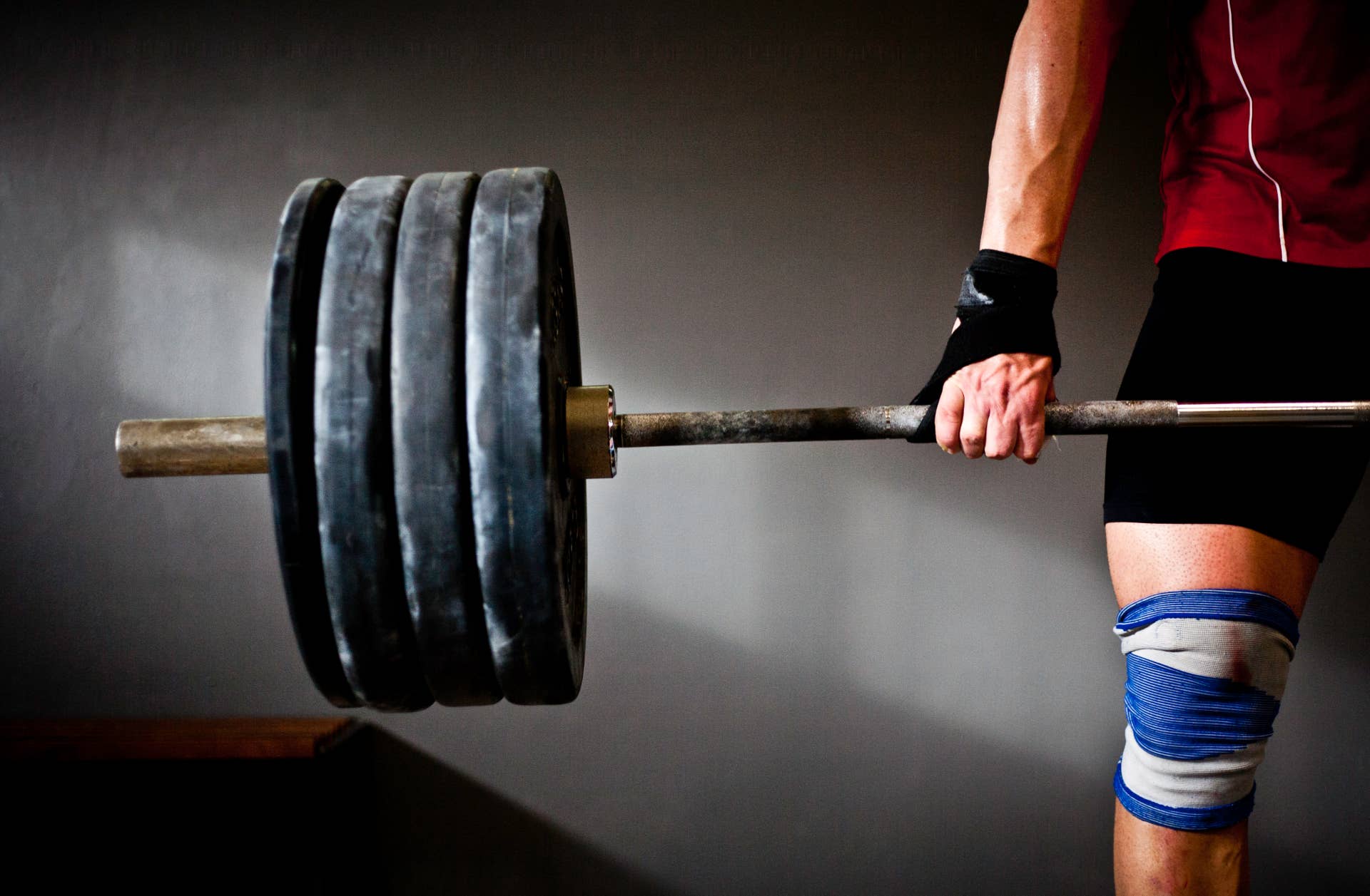 Watch Hafthor Bjornsson's Elephant Bar Deadlift at the 2025 Arnold ...