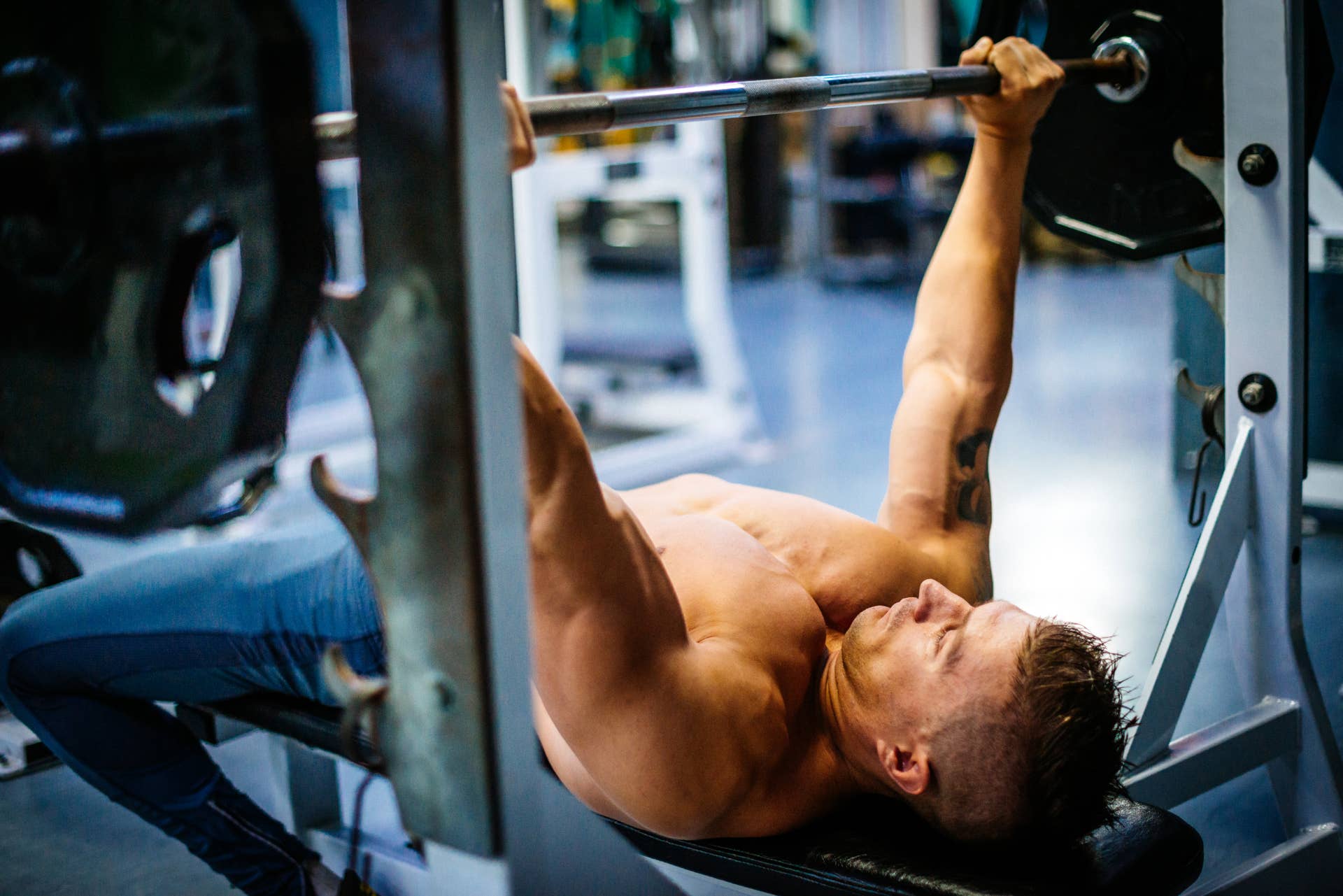 Follow These 10 Training Rules to Build a Massive Chest - Men's Fitness