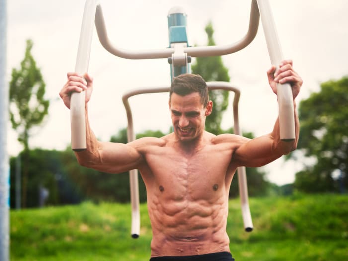 10 Training Tips to Build a Massive Chest - Men's Fitness