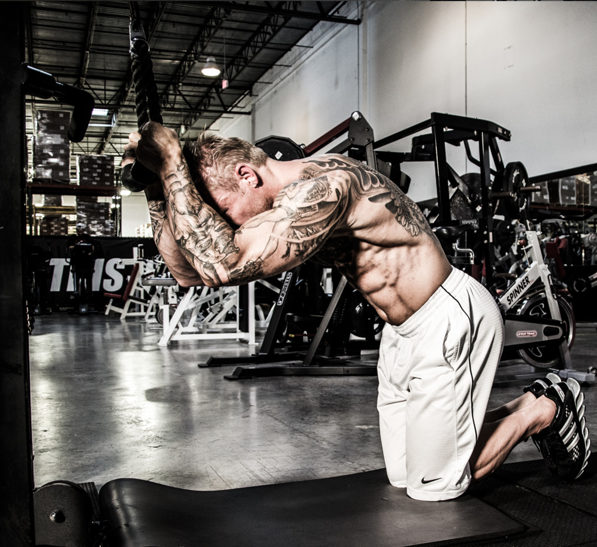 The Best Gym Machines for Building Muscle - Men's Fitness