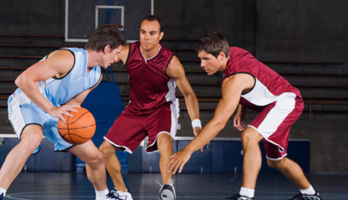 Basketball Skill Training: Defensive Lateral Speed - Men's Fitness