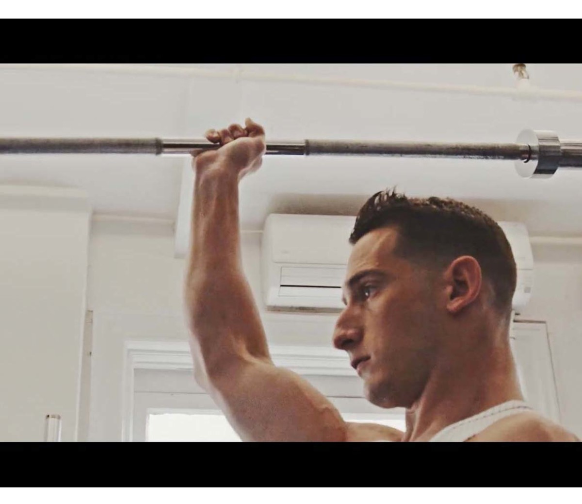 Do your best strongman impression with the single-arm, neutral-grip ...