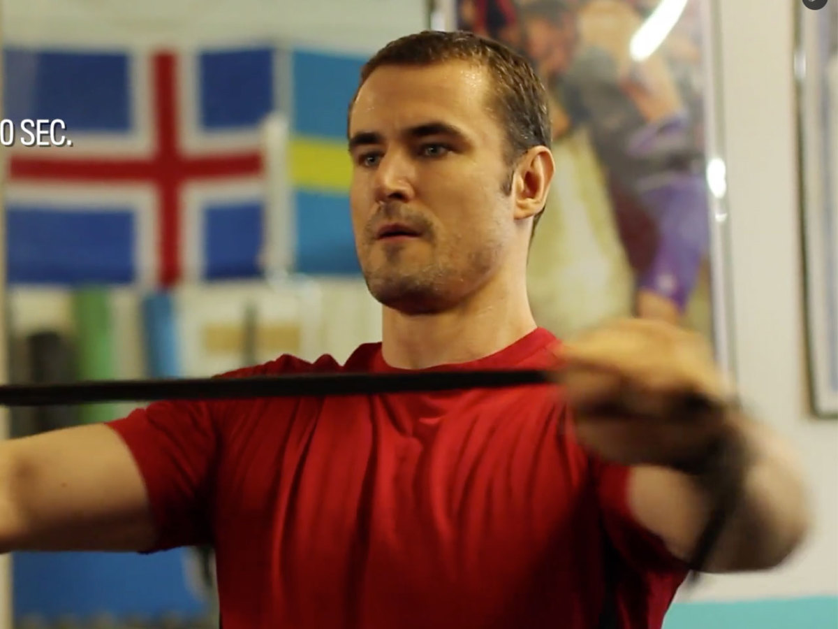 The best full-body band workout - Men's Fitness