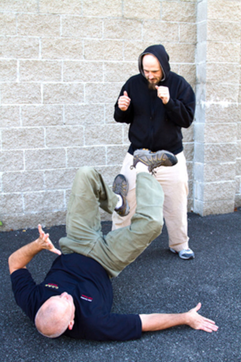 How to Win a Fight - Men's Fitness