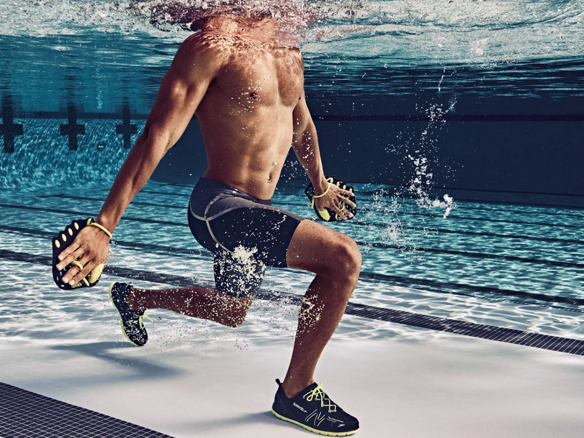 7 Best Full-Body Pool Exercises - Men's Fitness