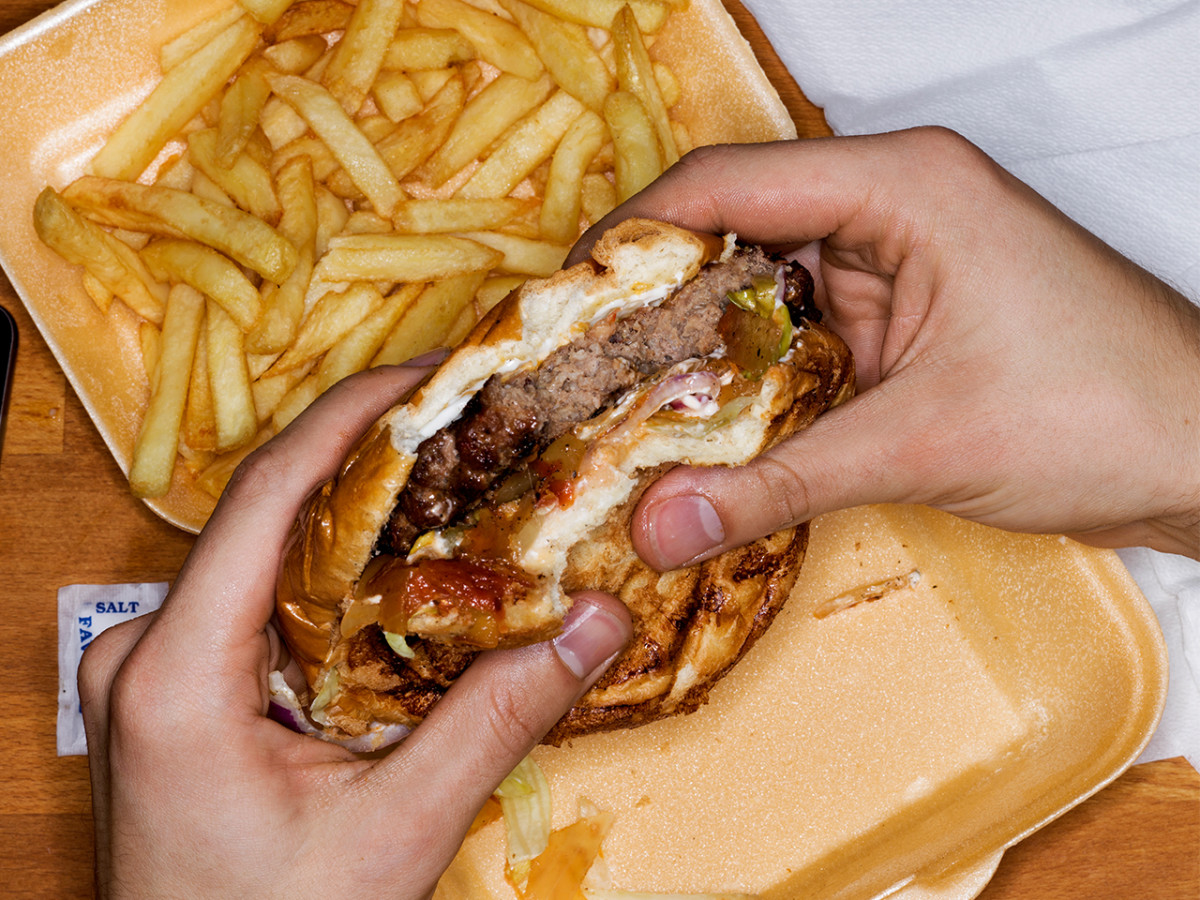 The Best and Worst Time to Eat a Fatty Meal - Men's Fitness