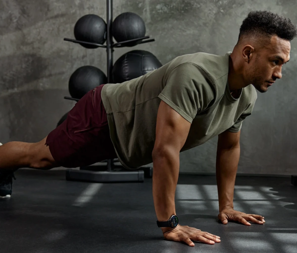 Garmin Venu 3 Smartwatch Review - Men's Fitness