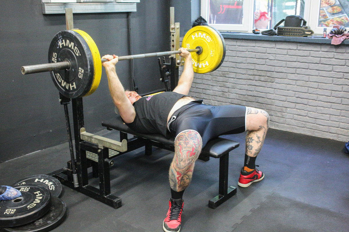 Want Bigger Pecs? Exercise Scientist Shares the Perfect Bench Workout ...