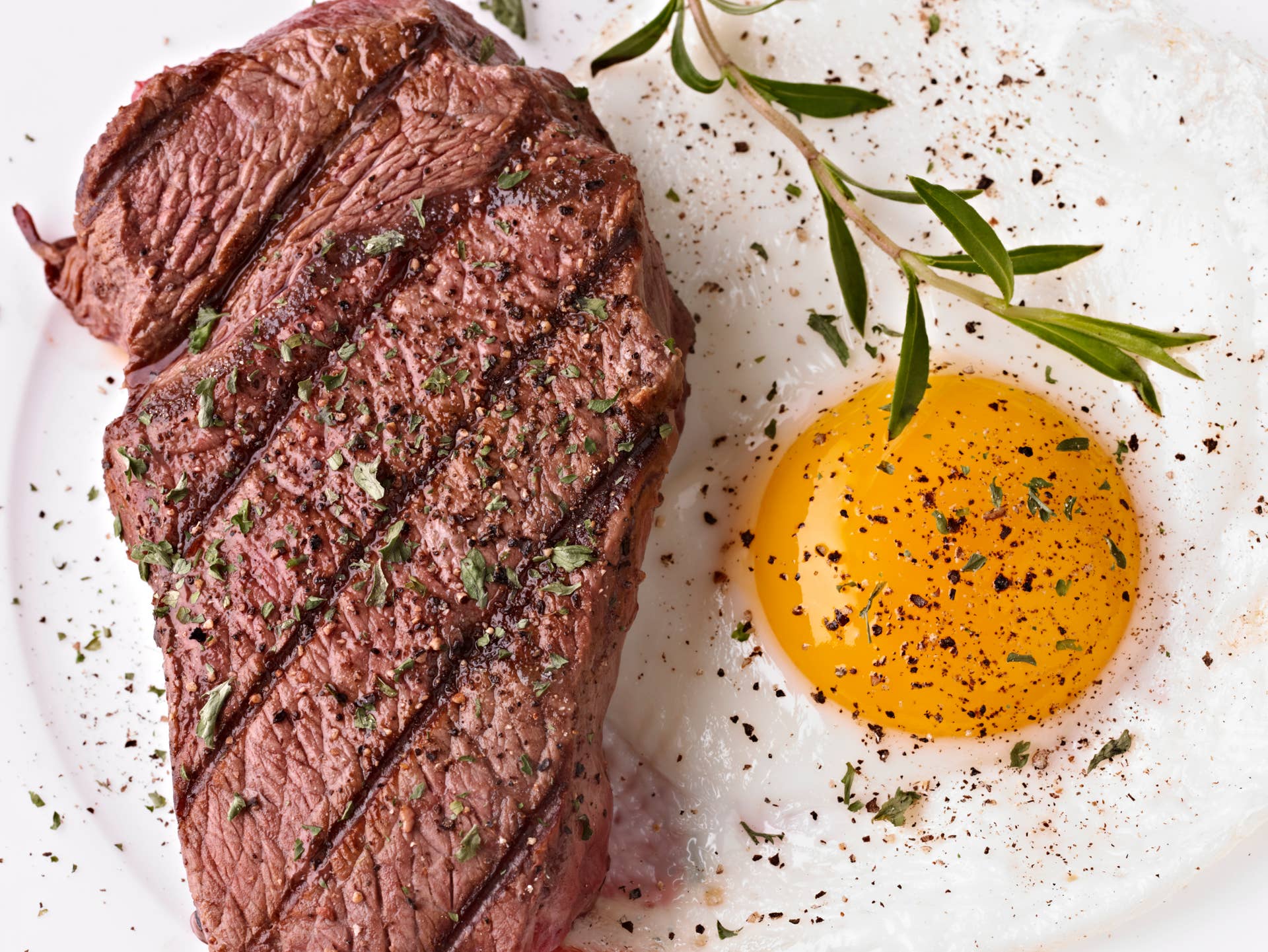 Exercise Physiologist Critiques Man's 25-Pound Weight Loss on Steak and ...