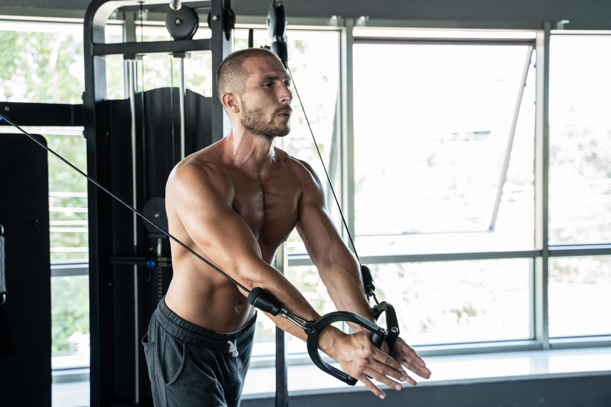 The 10 Best Chest Press Variations For Upper Body Strength - Men's Fitness