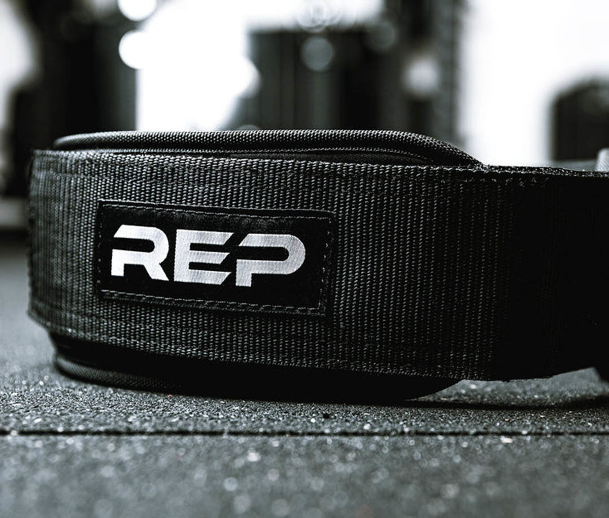The 11 Best Weightlifting Belts, Tested by a Trainer - Men's Fitness