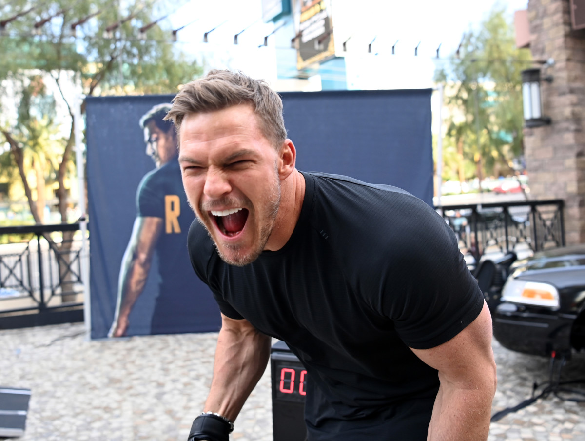 Alan Ritchson Shares the Simple 2-Step Morning Routine Fueling His ...