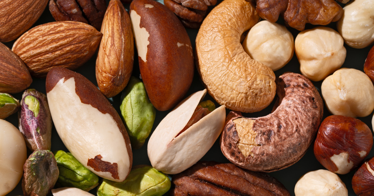 The 5 Best High-Protein Nuts, According to Dietitians - Men's Fitness