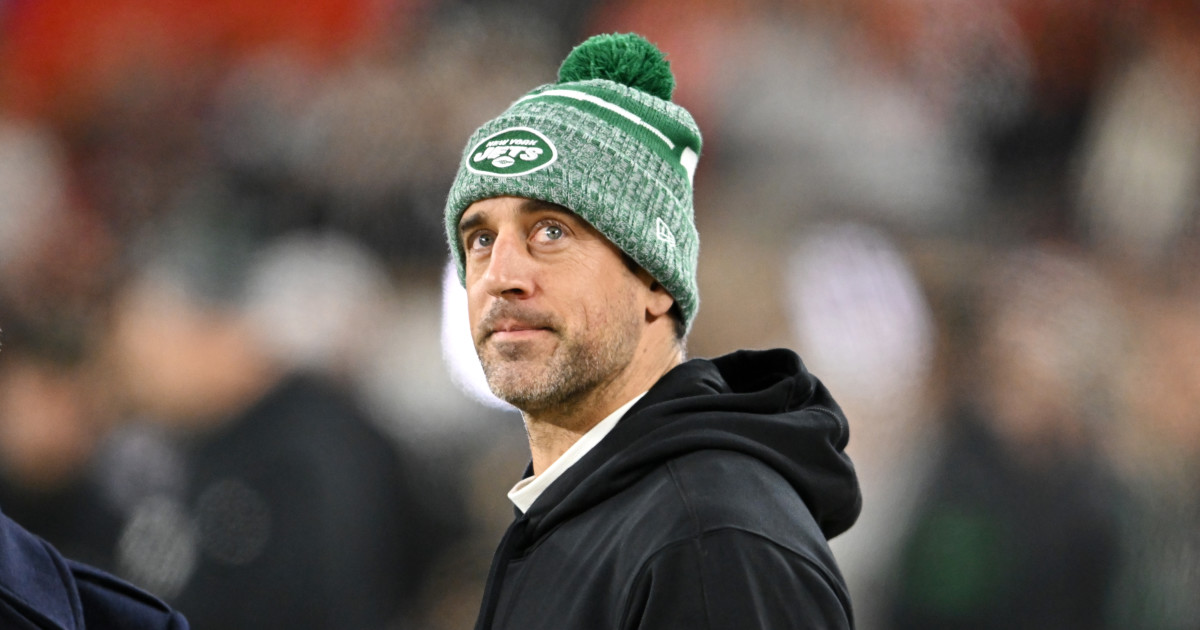 Aaron Rodgers Shares a Personal Life Update - Men's Fitness