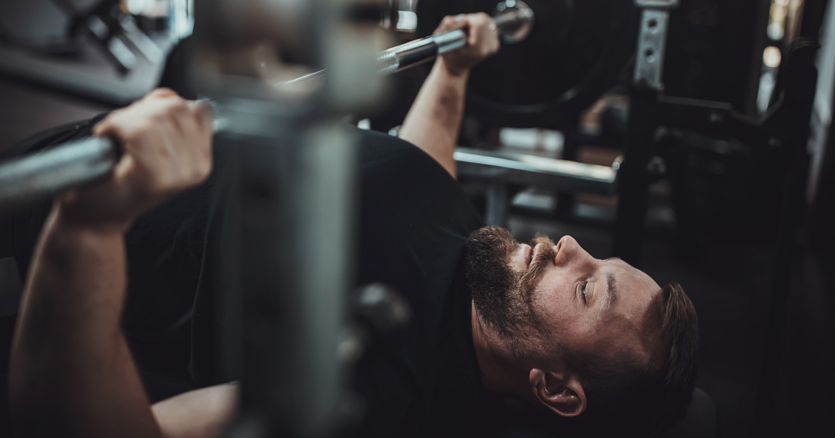 Lifters Agree: The Dumbbell Chest Press Outperforms the Barbell Bench ...