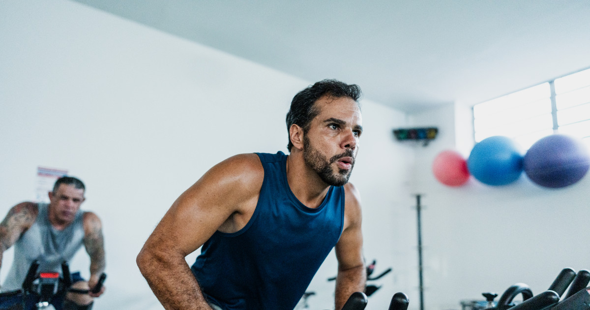 How to Assess Your VO2 Max—and 3 Workouts to Amp It Up - Men's Fitness