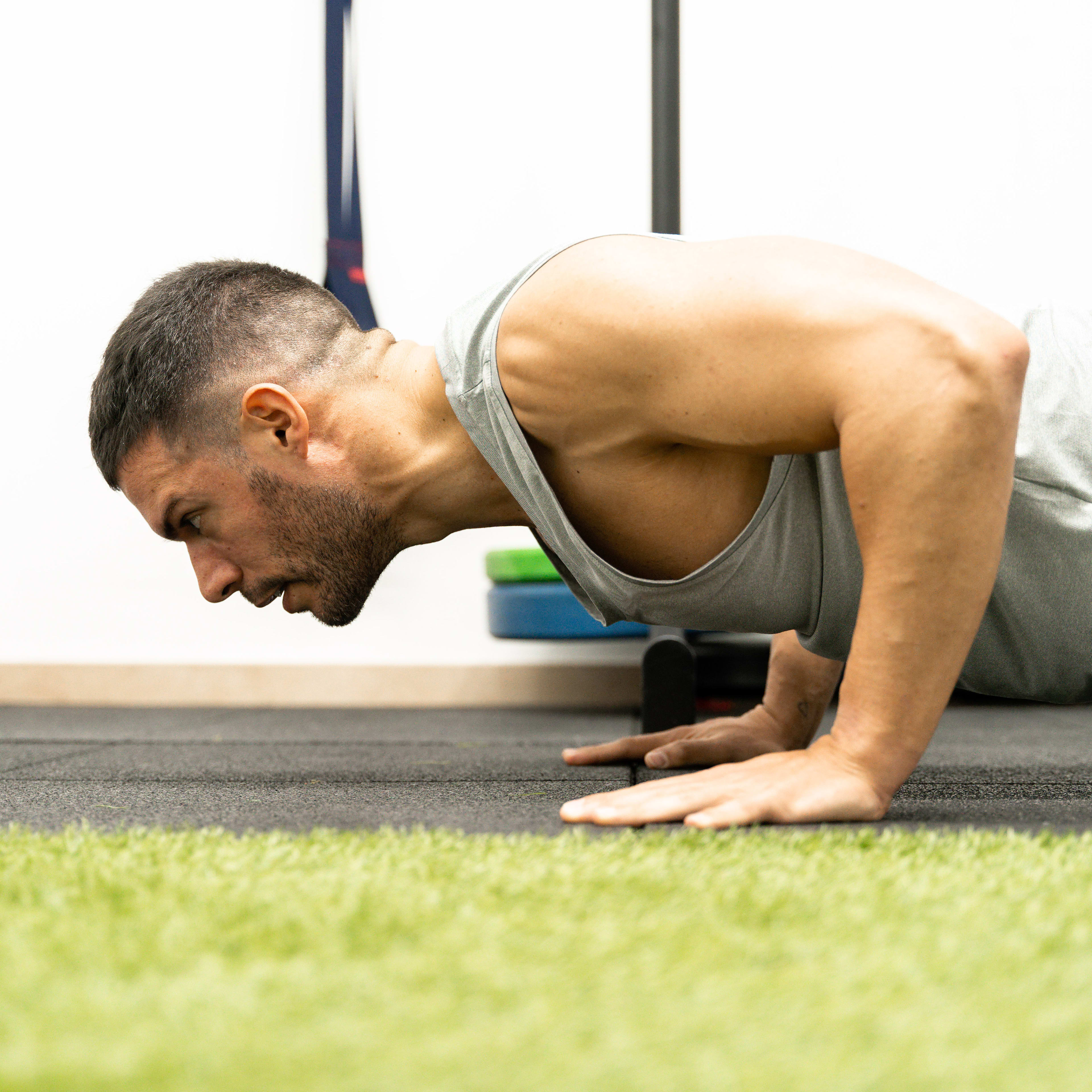 How to Fix Wrist Pain During Pushups - Men's Fitness