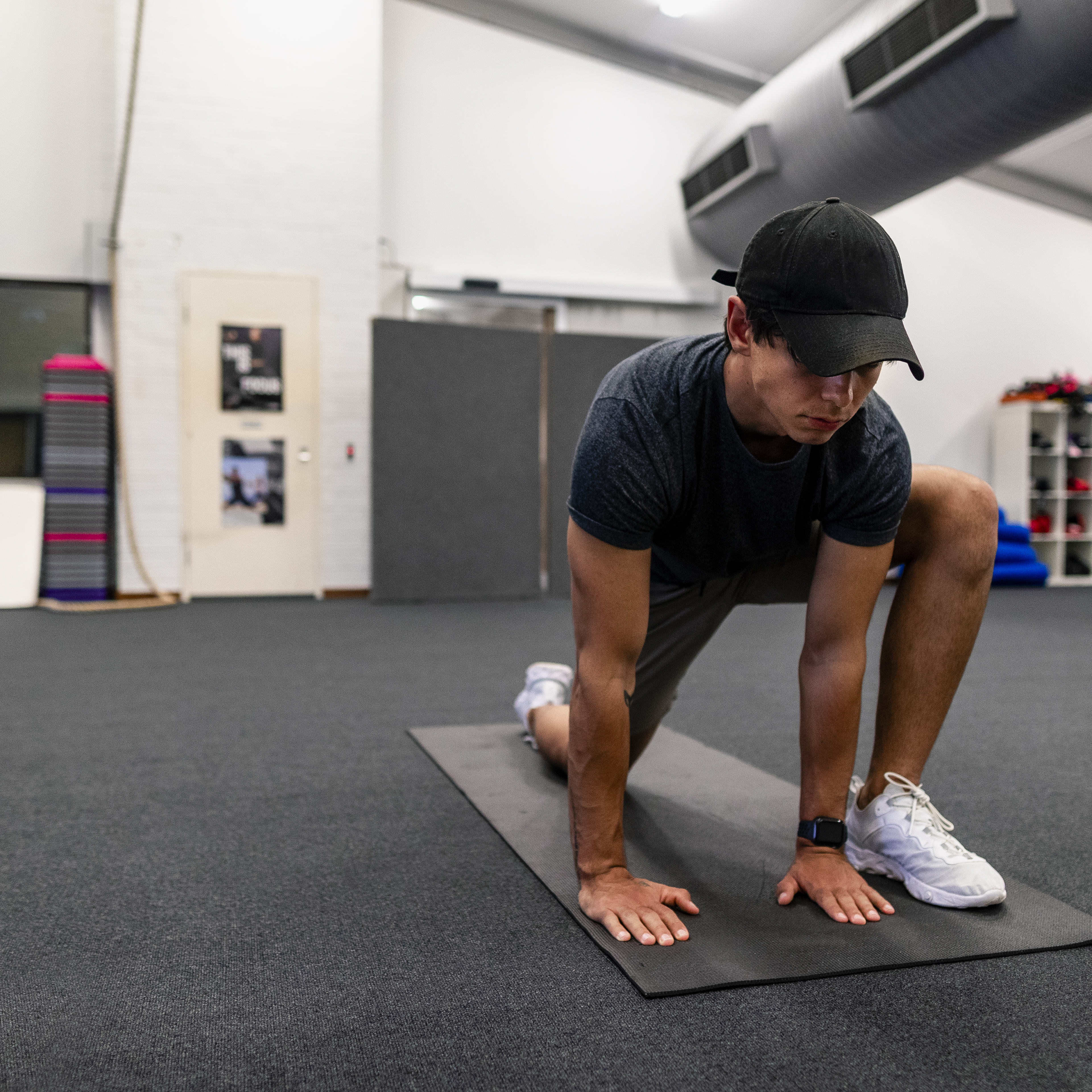 Andrew Huberman Shares His Top 5 Hacks for Improving Mental Toughness ...