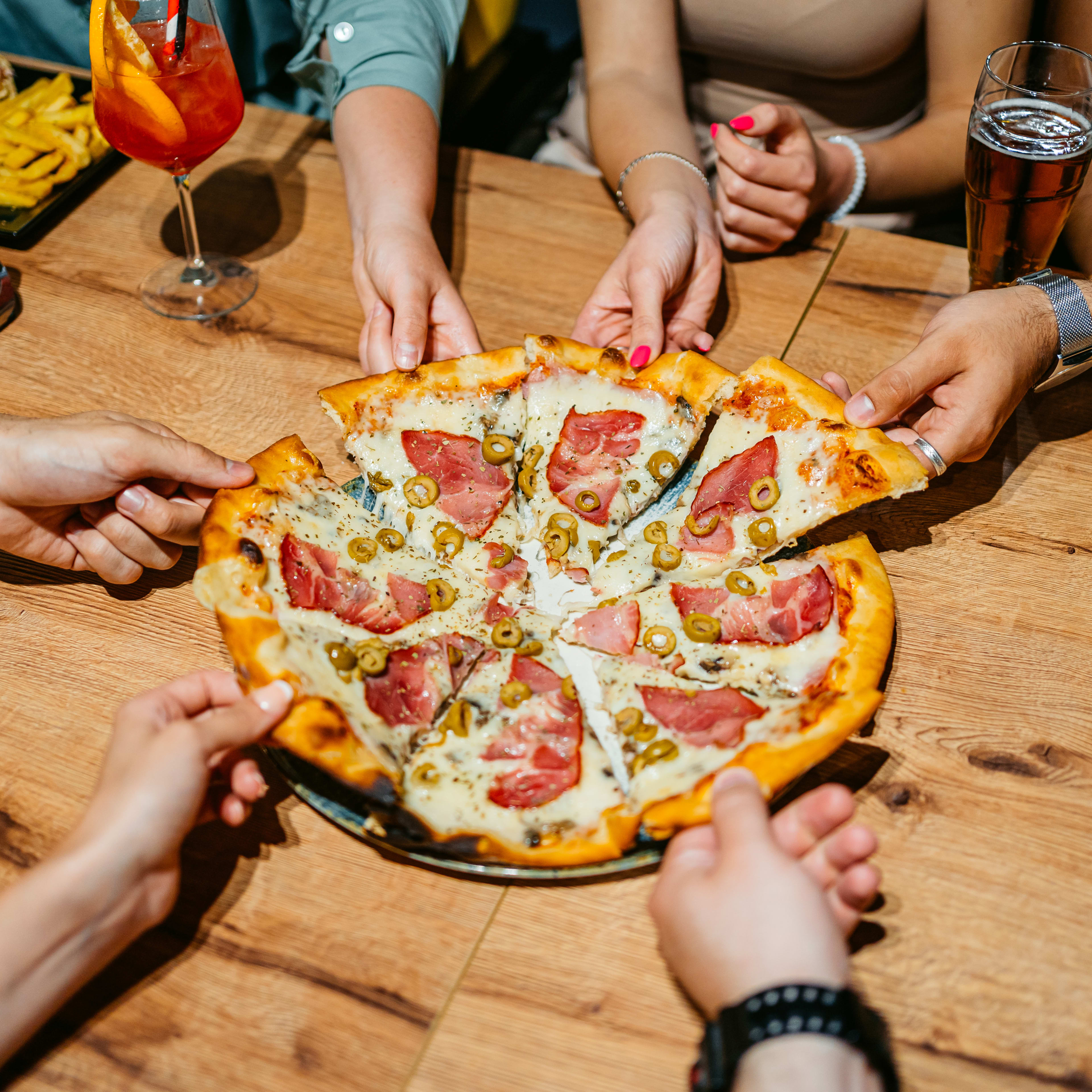 Healthiest Thing at Starbucks, According to Dietitians - Men's Fitness