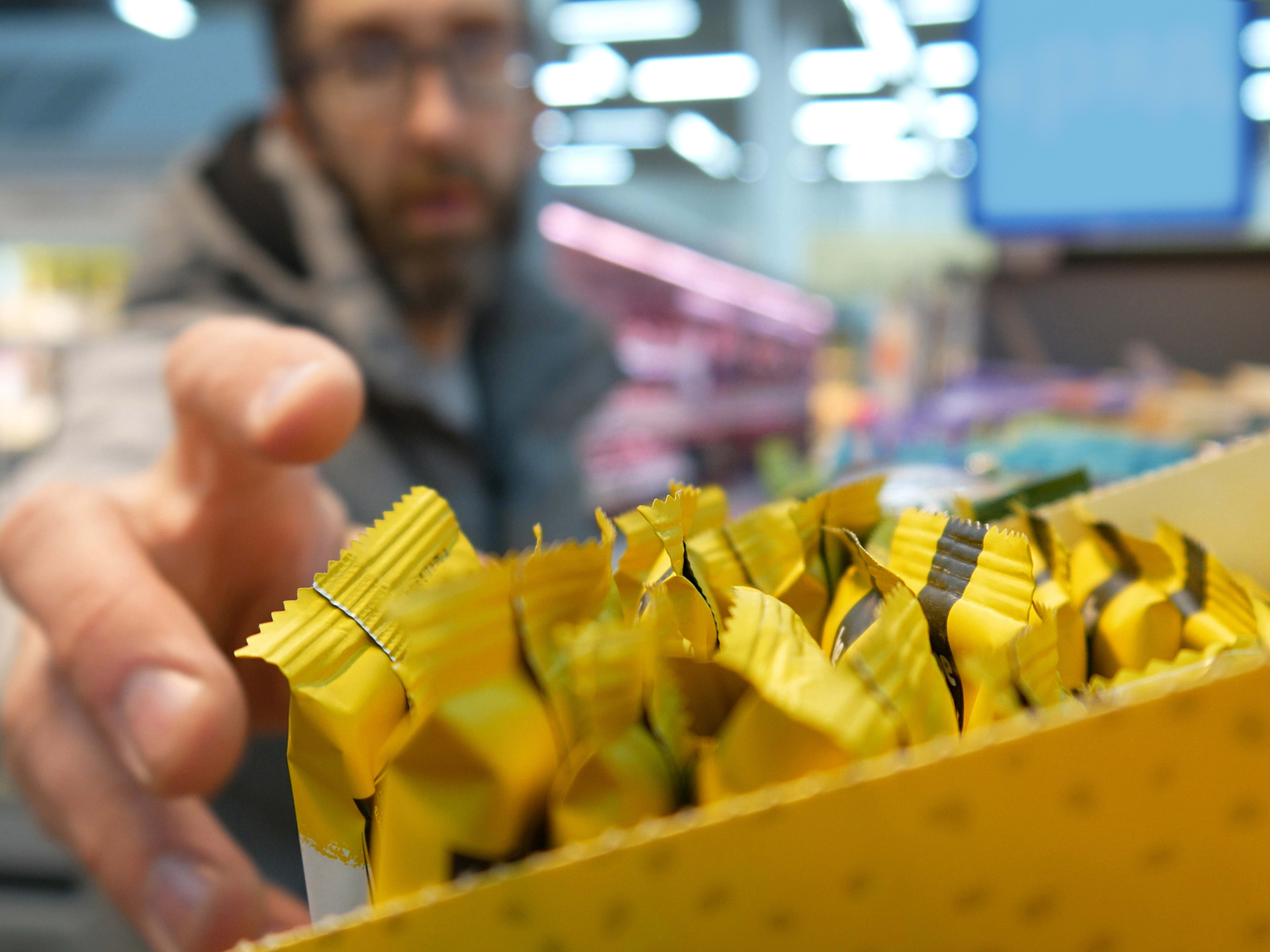 David Protein Bars Face Lawsuit Over Key Ingredient - Men's Fitness