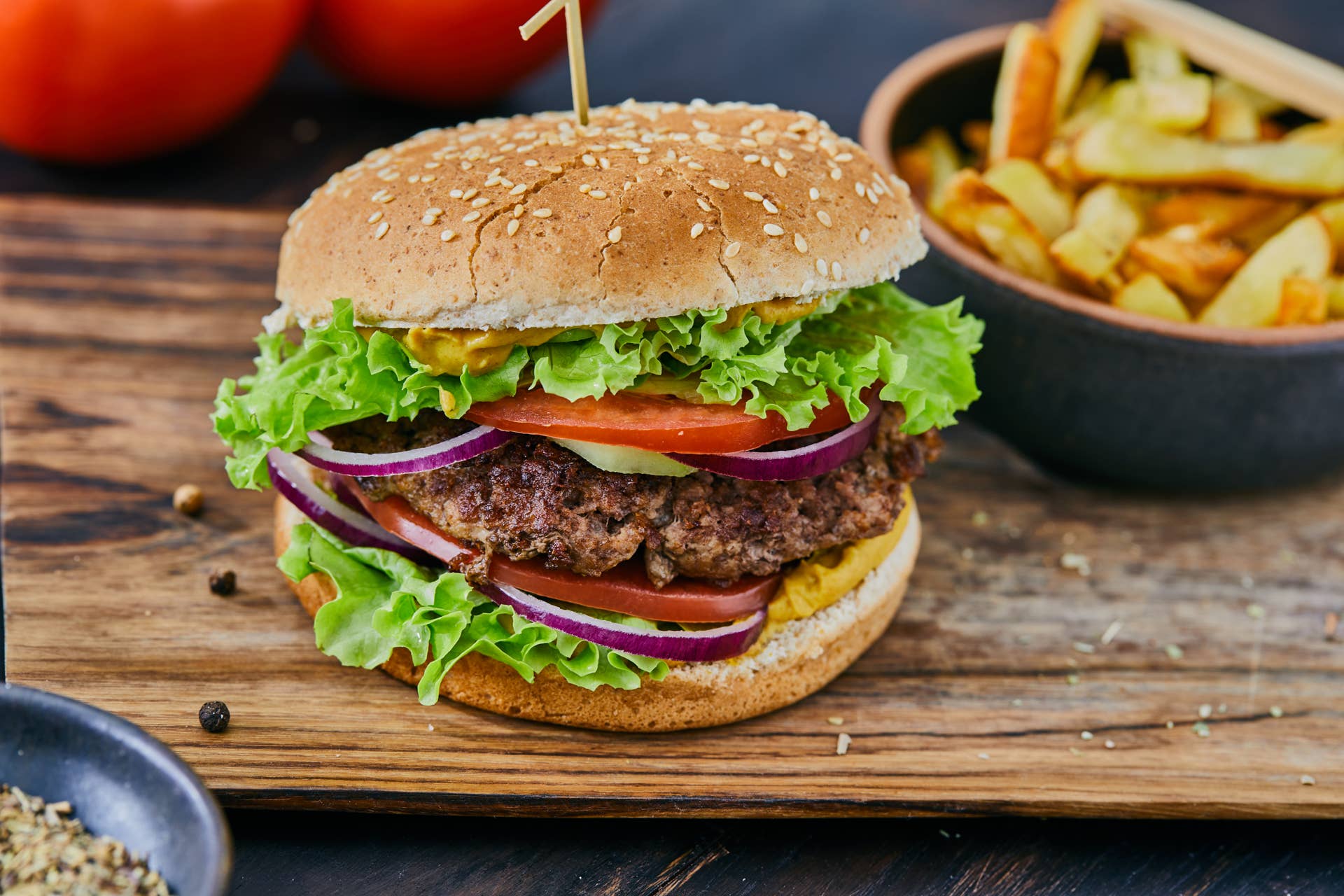 The 7 Best Fast-Food Burgers, According to Dietitians - Men's Fitness