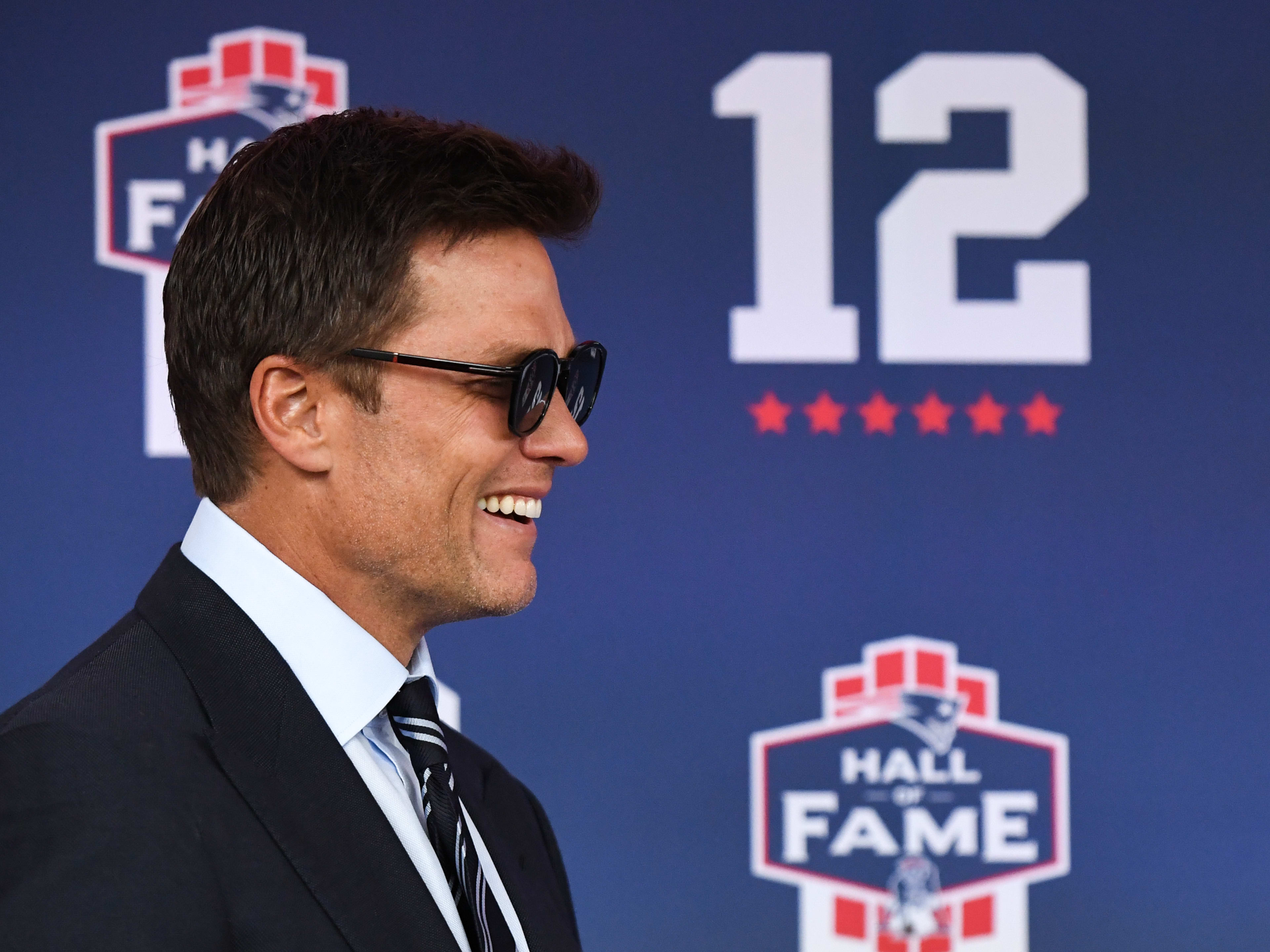 Tom Brady Shows Off His Physique in a Shirtless Workout Post - Men's ...