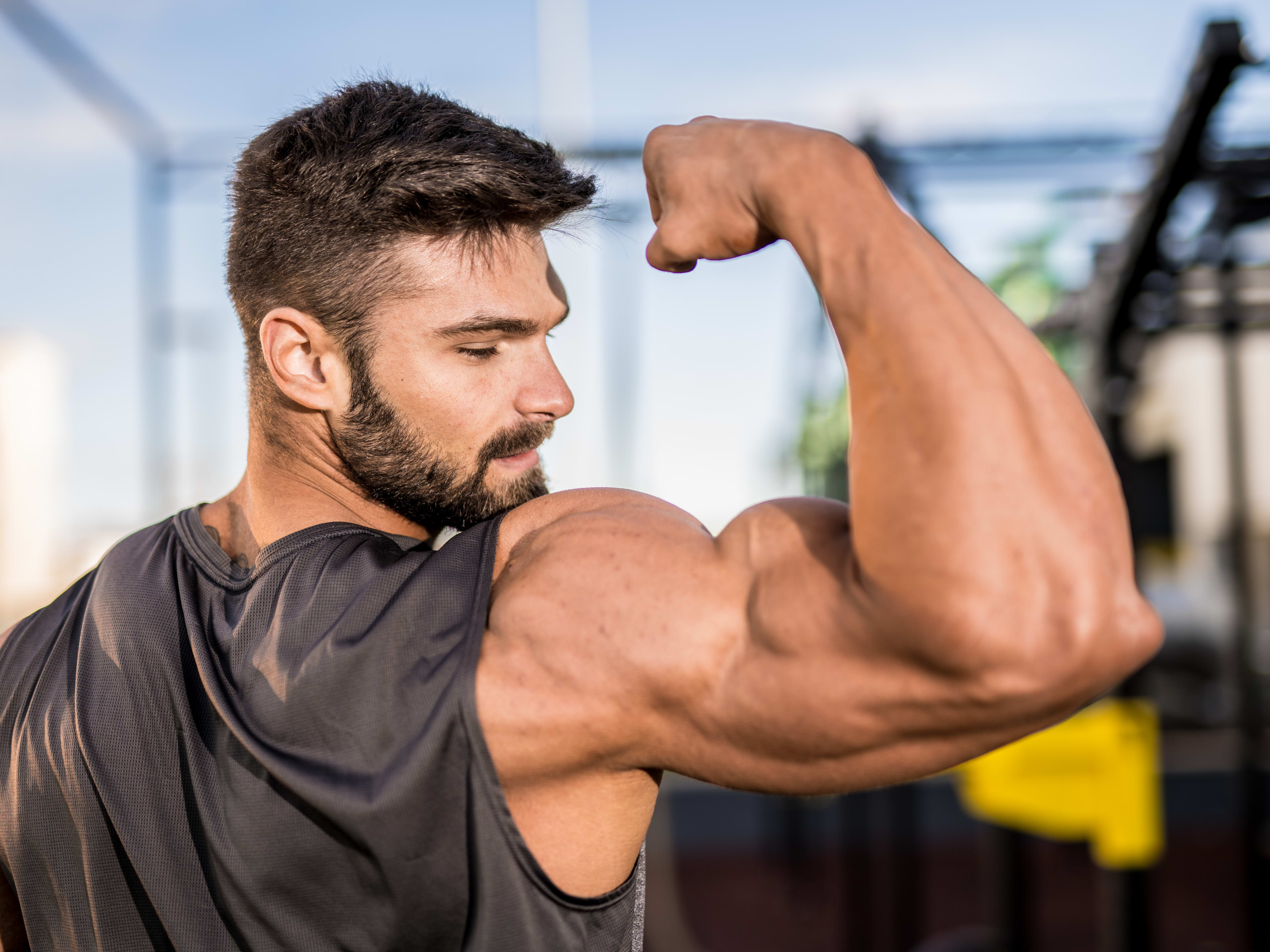 The Best and Worst Exercises for Biceps, According to Trainer - Men's ...