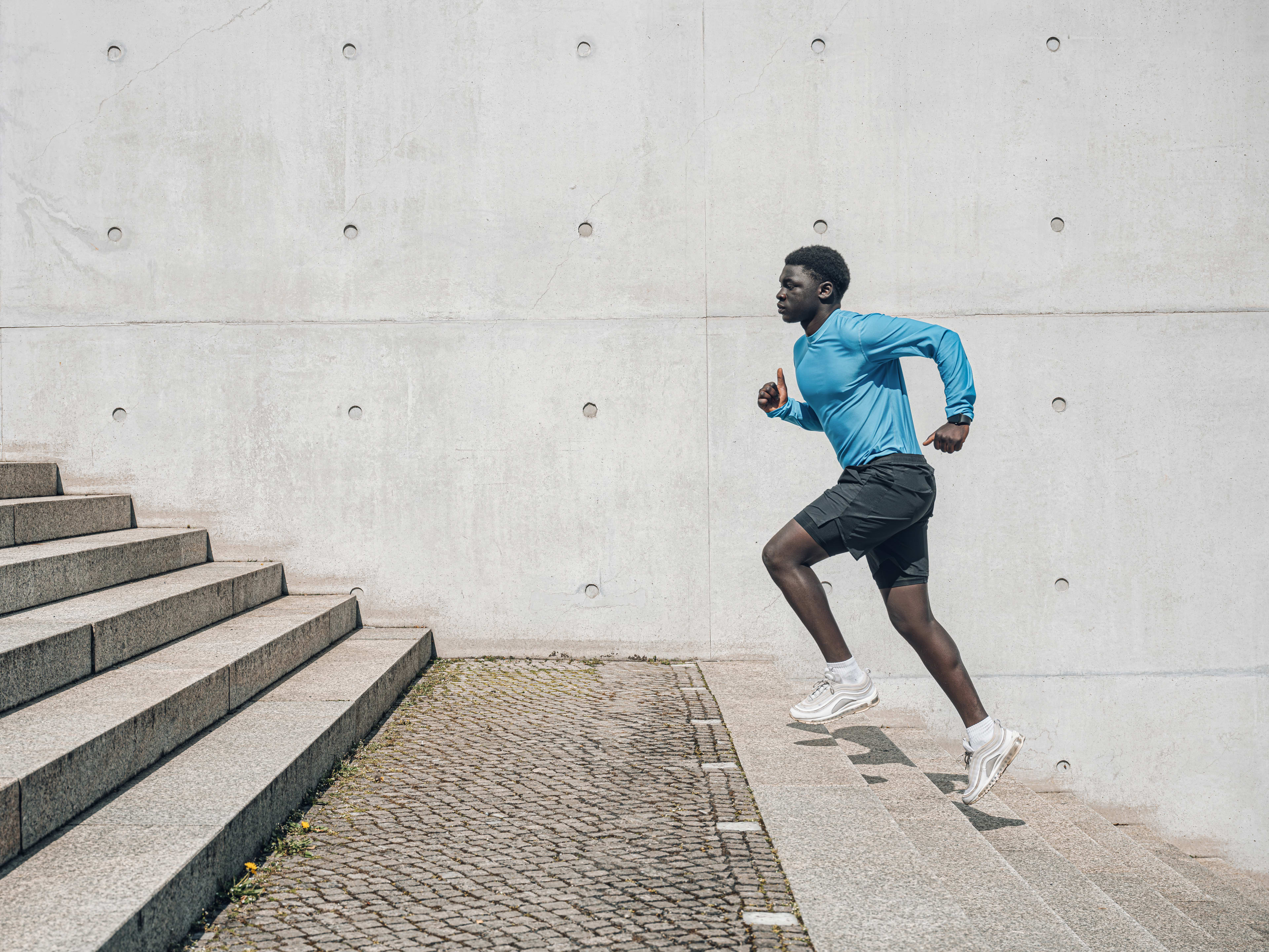 Trainer Shares a 20-Minute Stair Routine - Men's Fitness