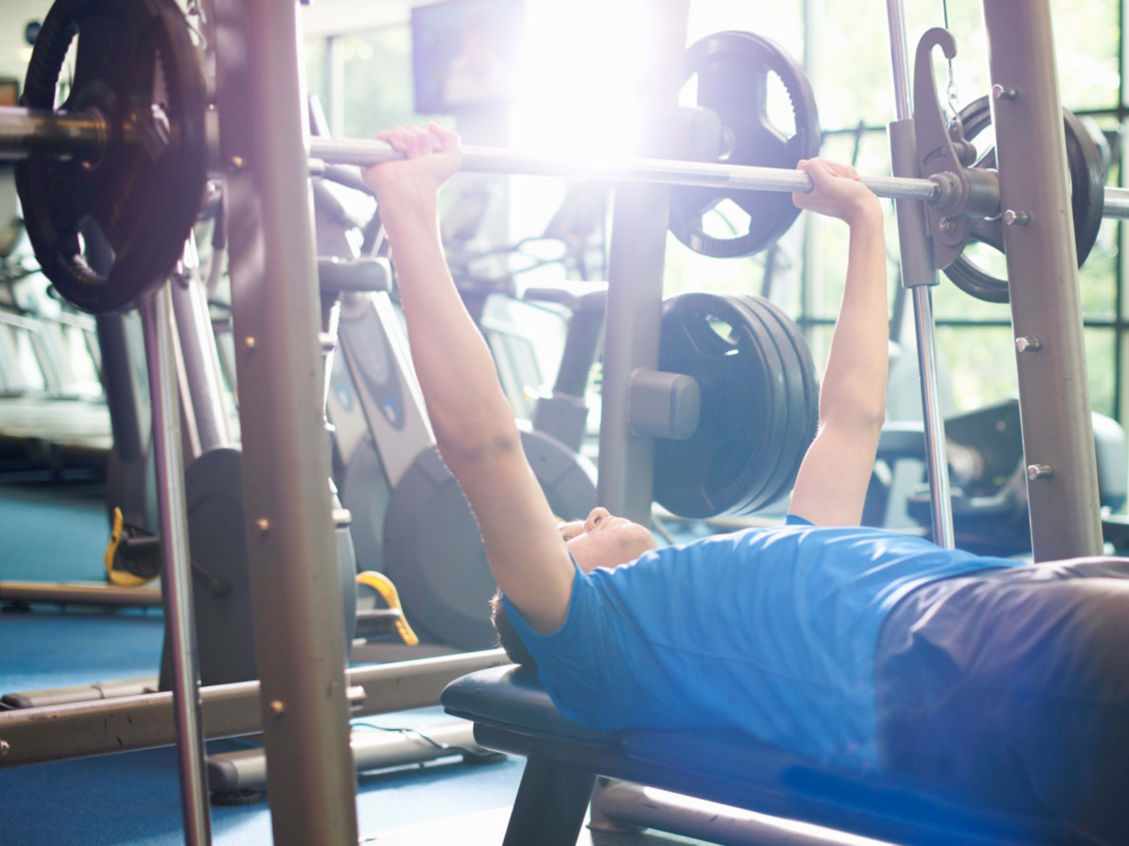 10 practically useless exercises - Men's Fitness