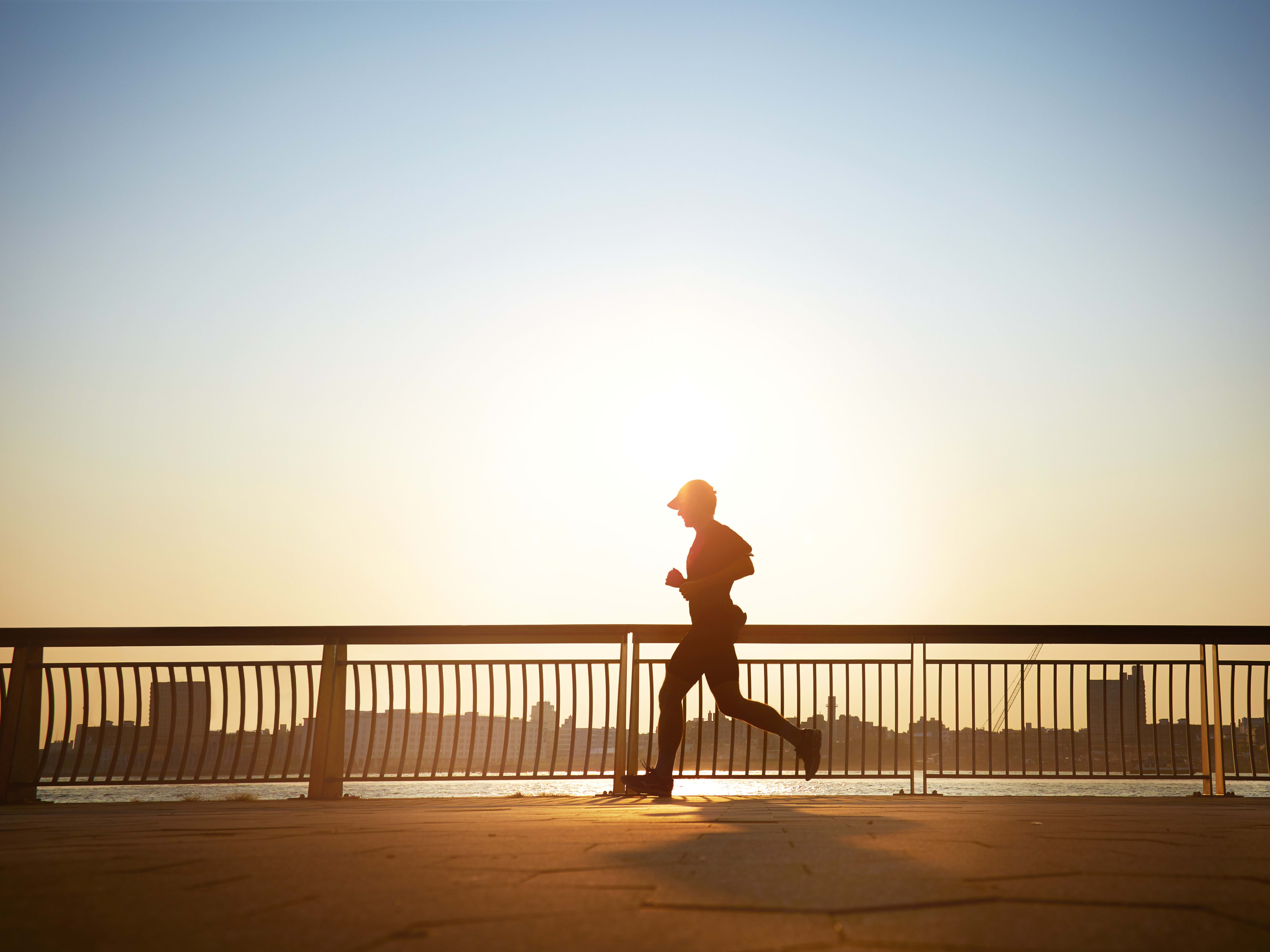 Andrew Huberman Explains Why Early Sun Exposure Should Be Part of Your ...