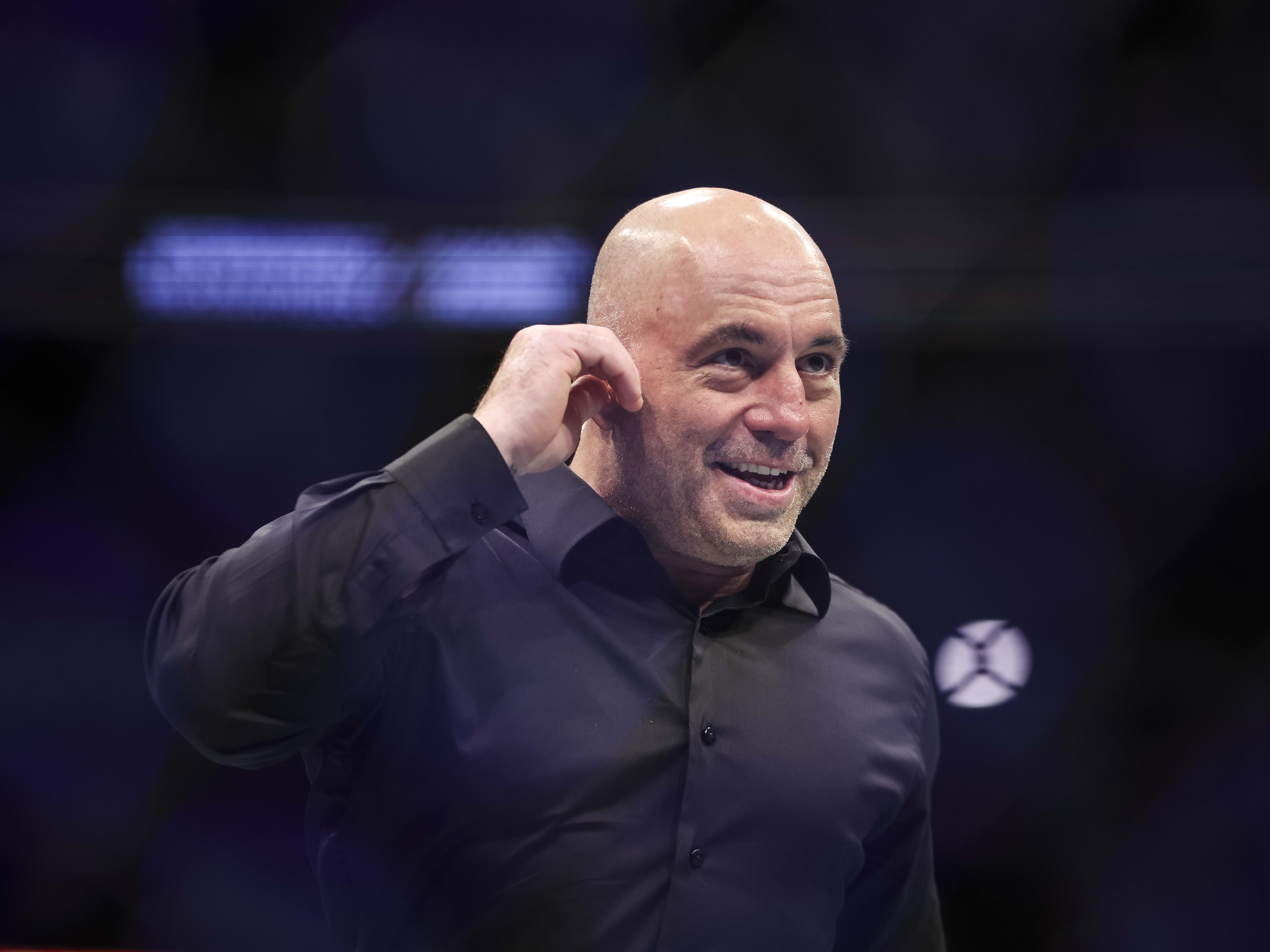 Joe Rogan is Getting Praised For His Decision on Alcohol - Men's Fitness
