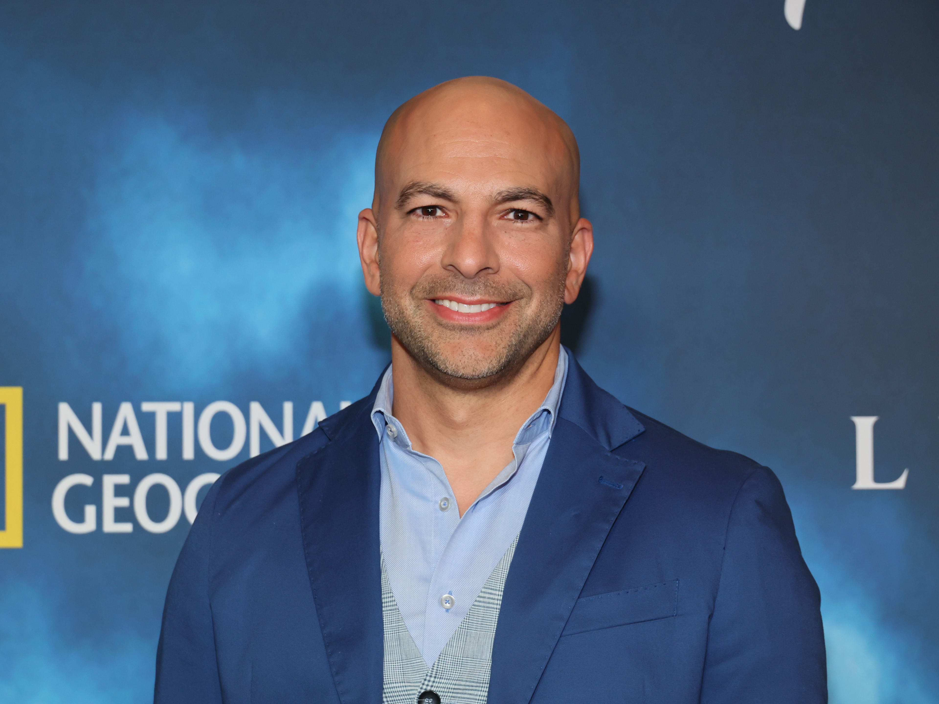 Longevity Doctor Peter Attia Says the Red Meat-Cancer Connection Is Bad ...