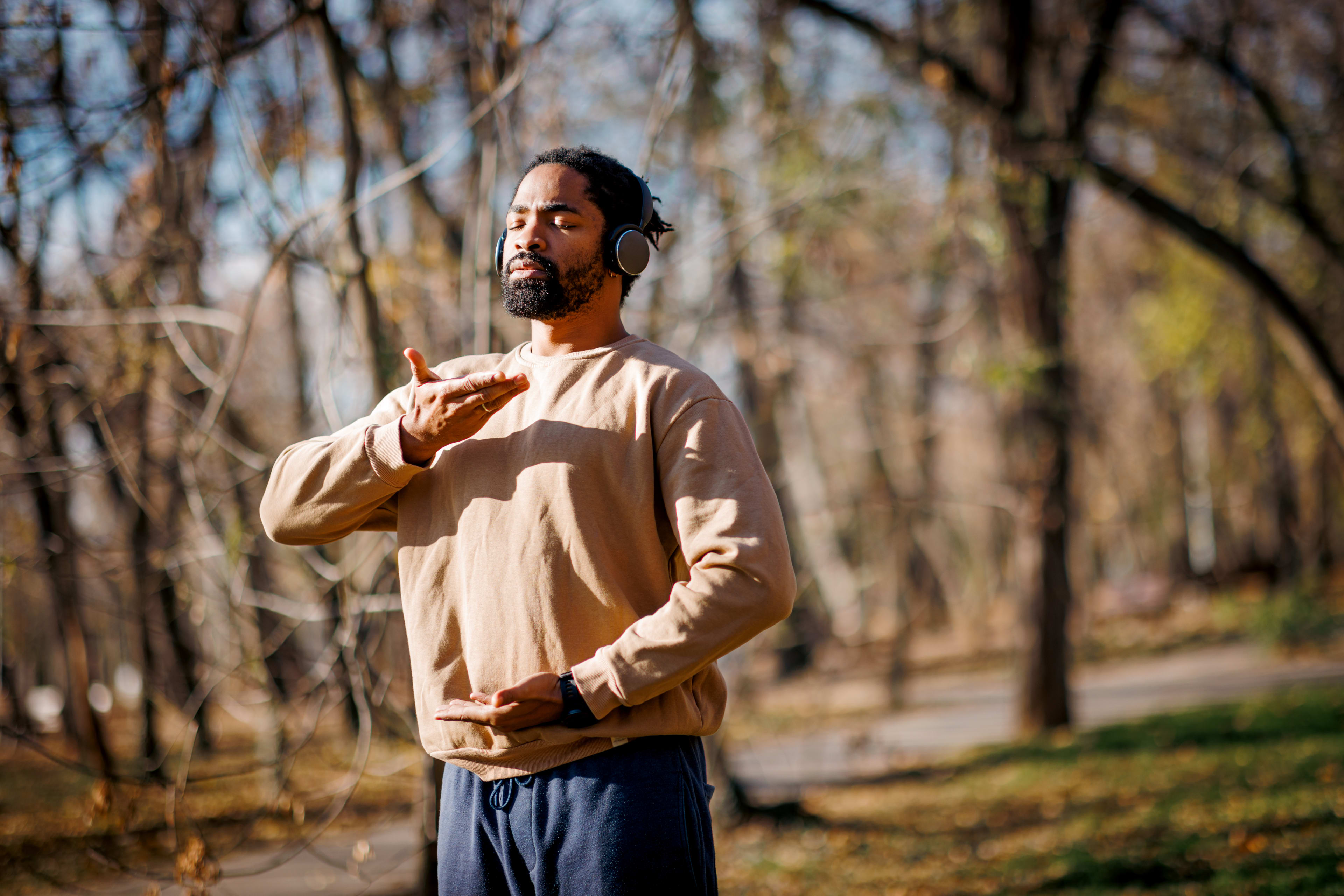 What to Know About the Japanese Walking Method - Men's Fitness