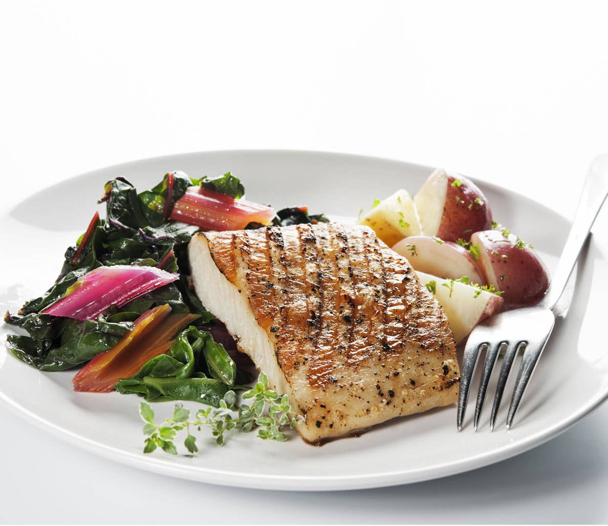 The Best and Healthiest Fish to Buy at Your Supermarket - Men's Fitness
