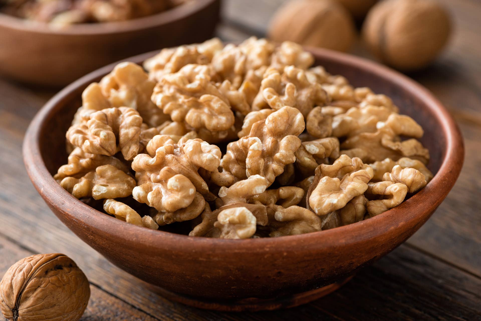 The 5 Best High-Protein Nuts, According to Dietitians - Men's Fitness