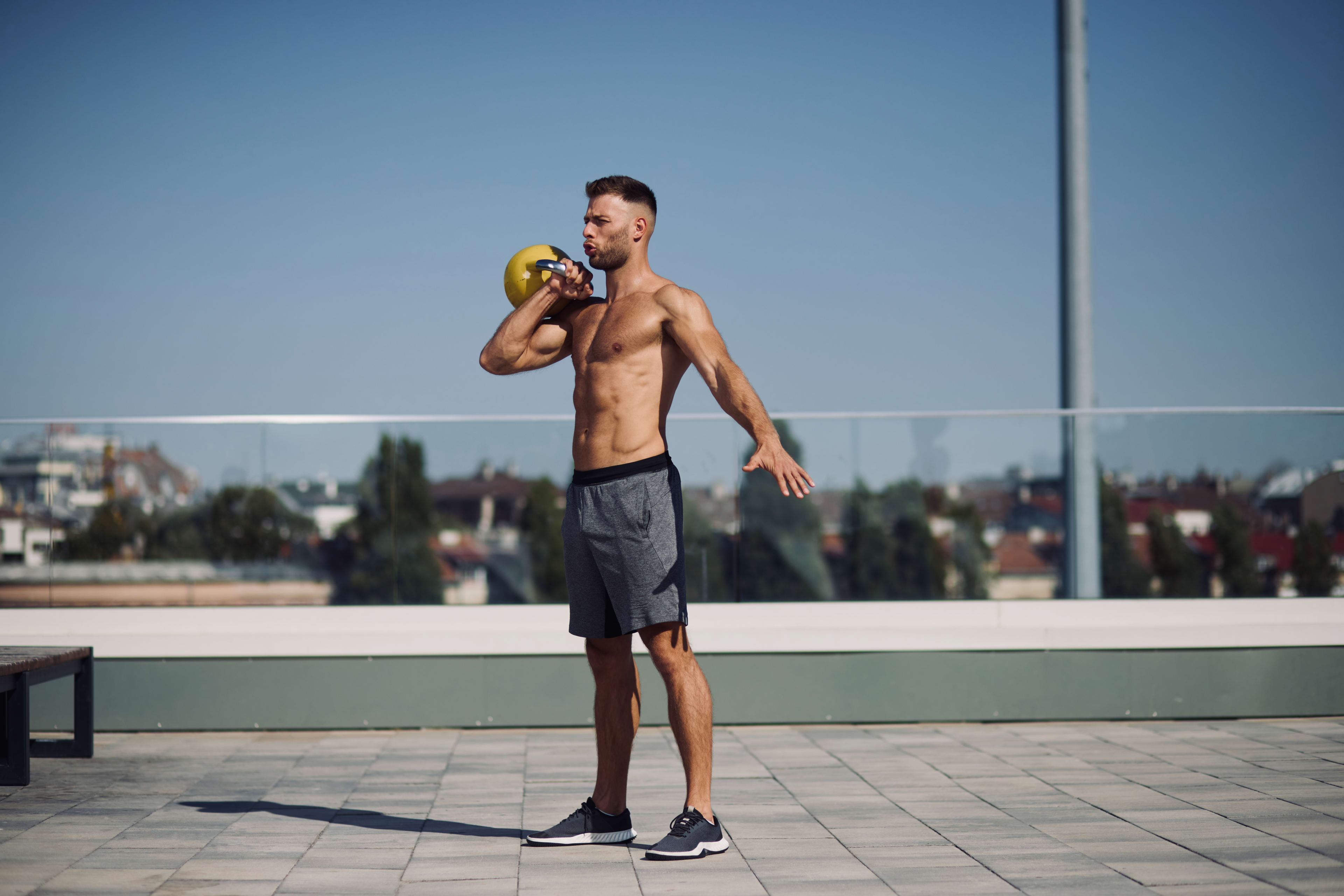 Arnold Schwarzenegger's 20-Minute EMOM Workout - Men's Fitness