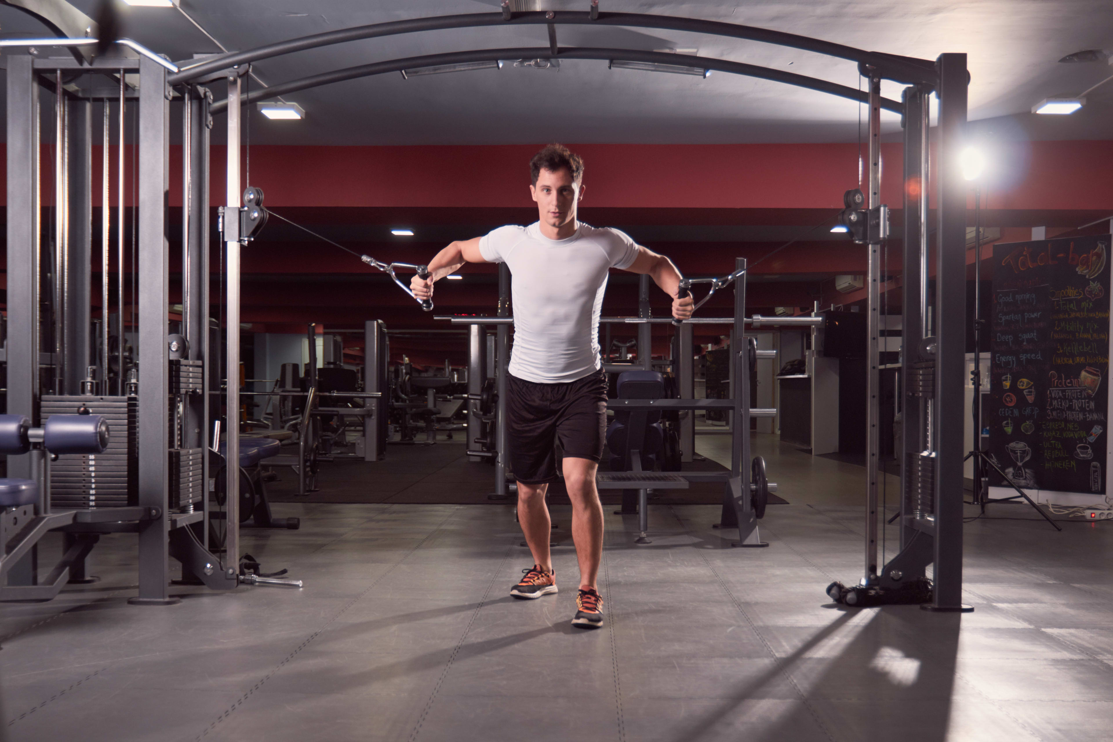 The Best Gym Machines for Building Muscle - Men's Fitness