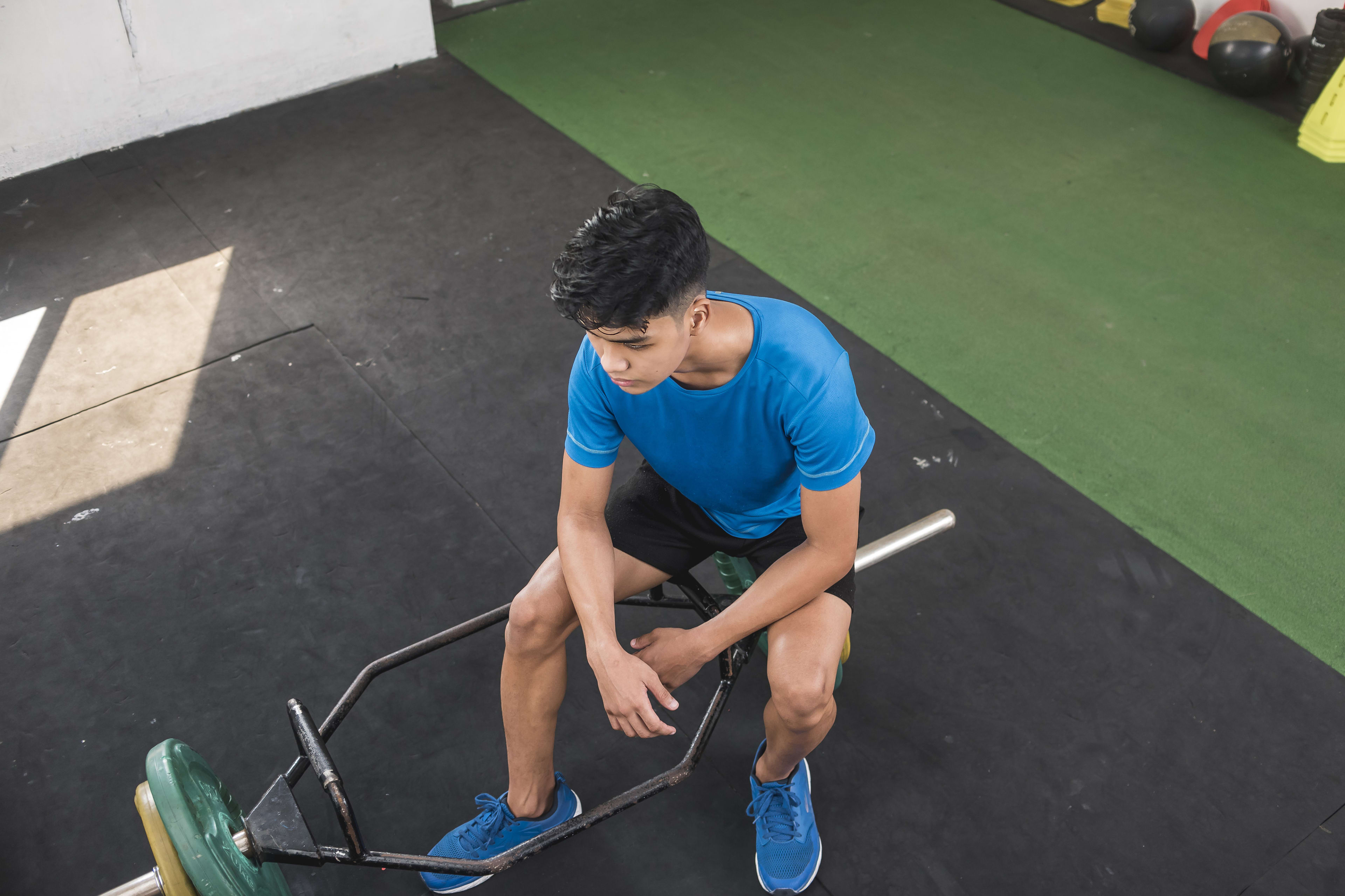 Top Natural Bodybuilder Swears By These Upper Body Supersets - Men's ...