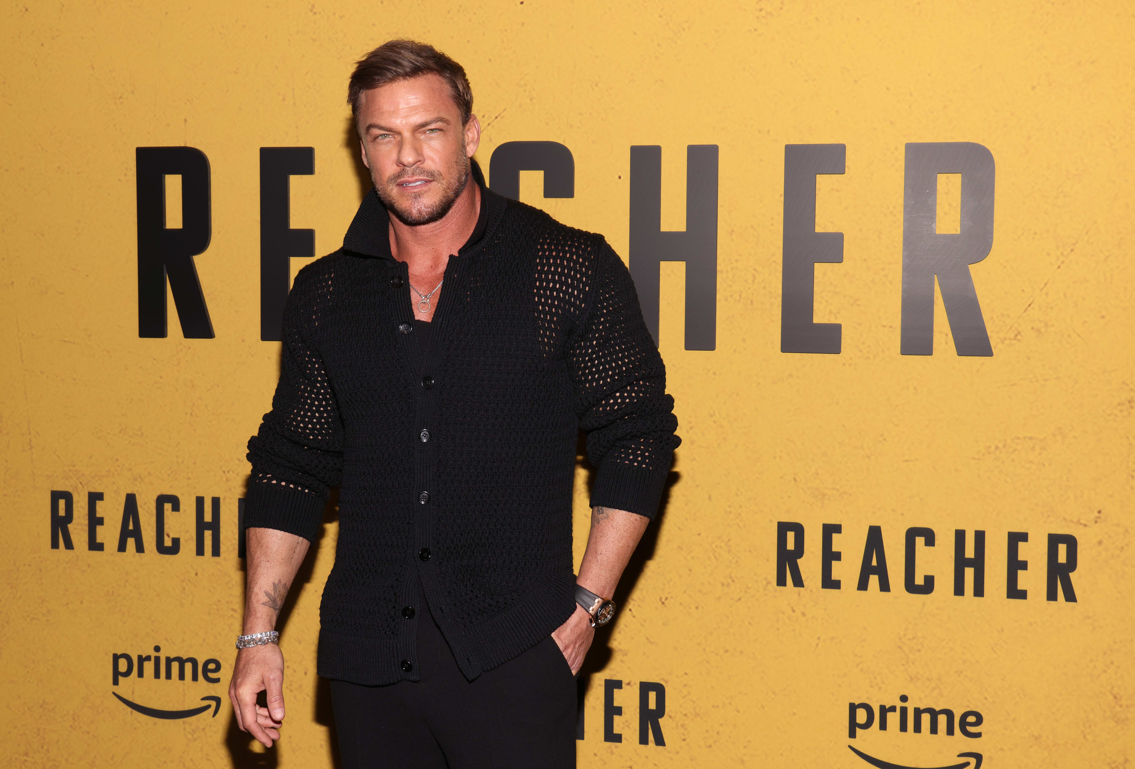 Pedro Pascal Lost 80 Pounds With This Simple Workout - Men's Fitness