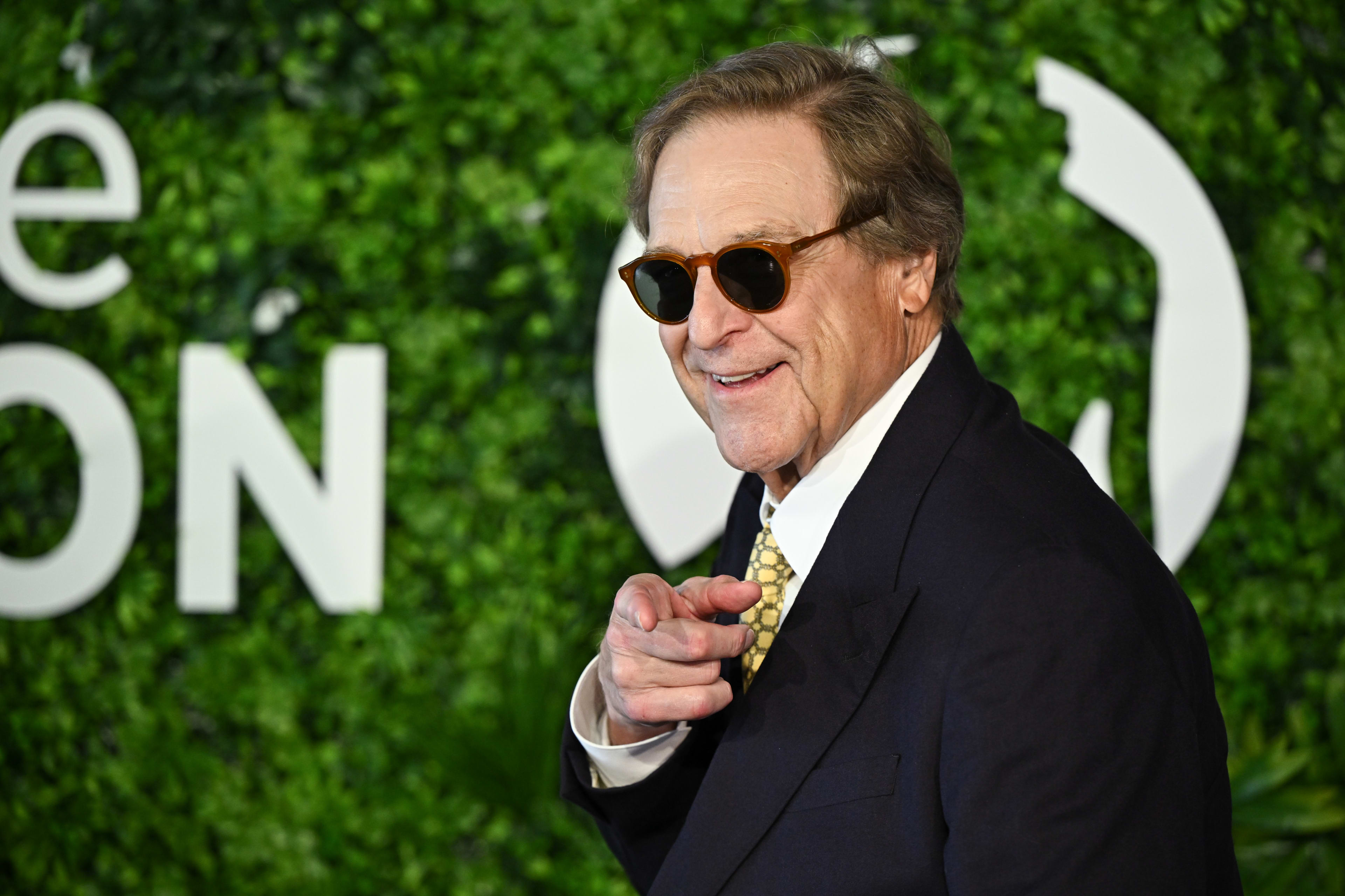 John Goodman Weight Loss: How He Lost More Than 200 Pounds - Men's Fitness